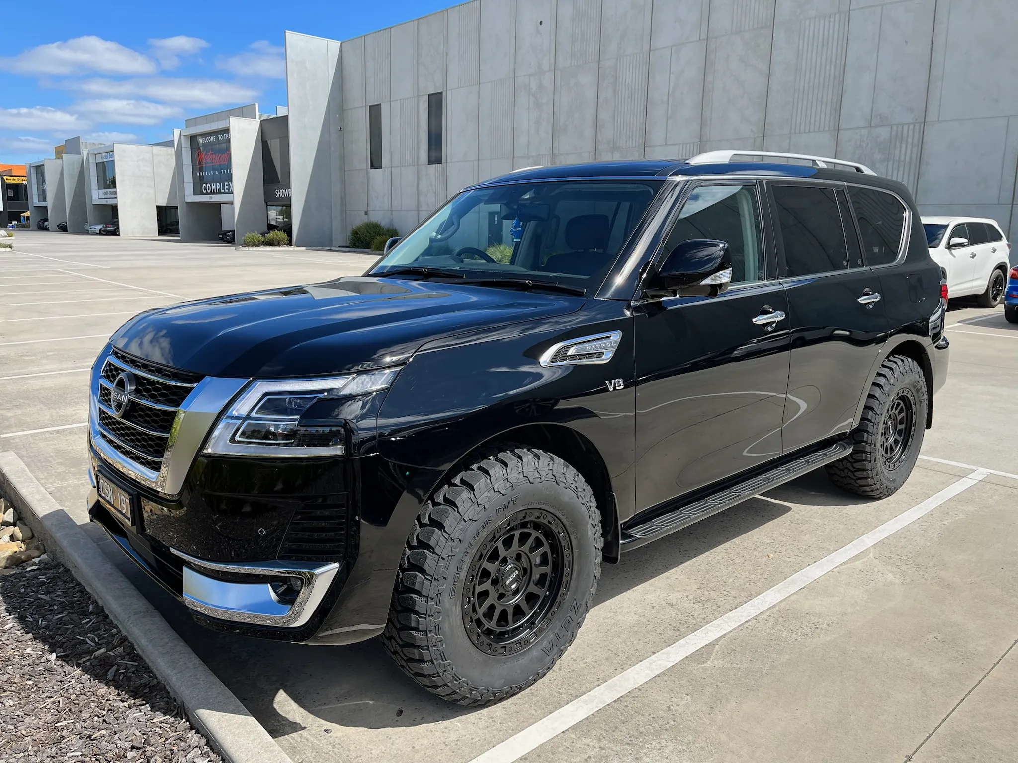 NISSAN PATROL Y62 with ROH ASSAULT 18X9 and ZETA FORTRAK MUD TERRAINS