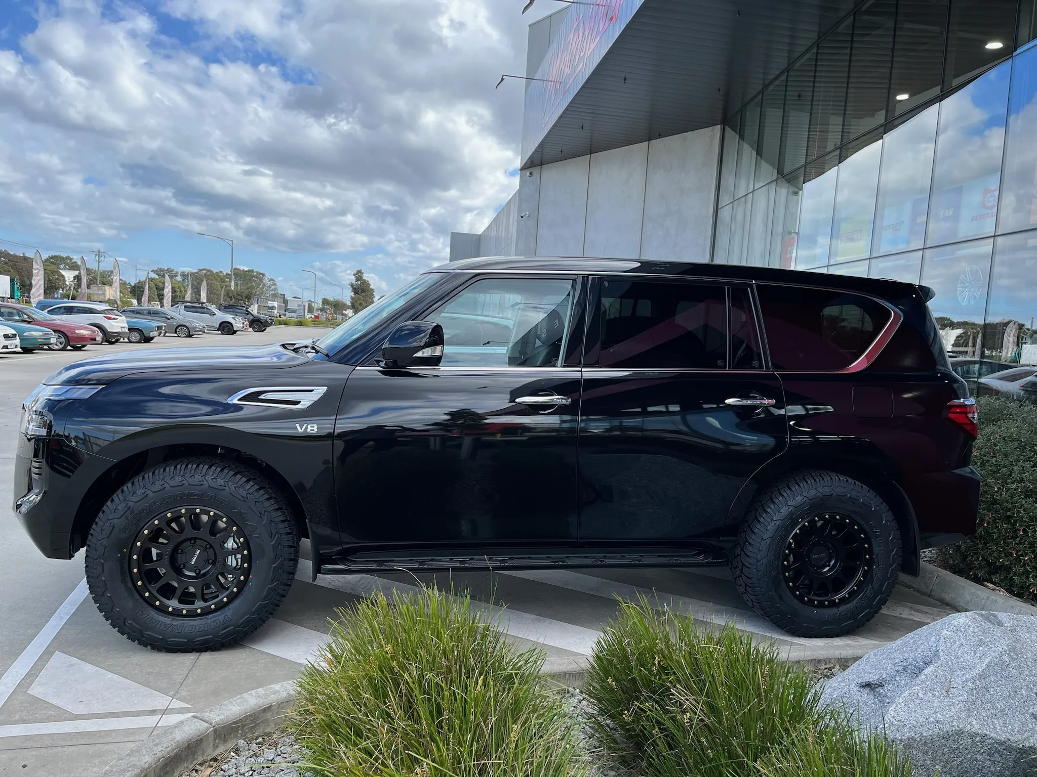 NISSAN PATROL Y62 with METHOD 305 NV 18X9 WHEELS MATTE BLACK